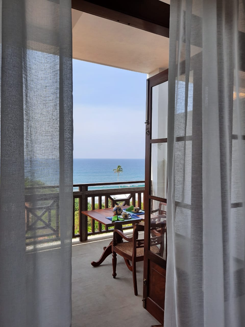 Hotel Barberyn Waves - Sri Lanka